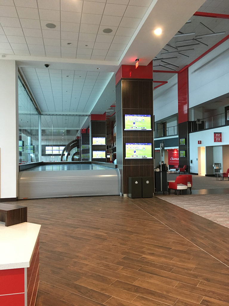 CASE 2: L-Shape Horizontal Shutter | McKEON